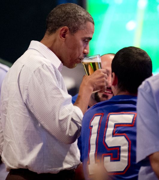 Cheers Obama! Barack’s Top 15 Beer Moments (PHOTOS) | NewsOne