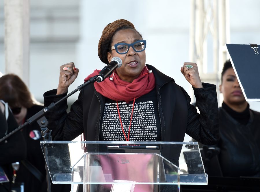 10 Photos Of Woke Ladies For Women’s History Month | 93.9 WKYS