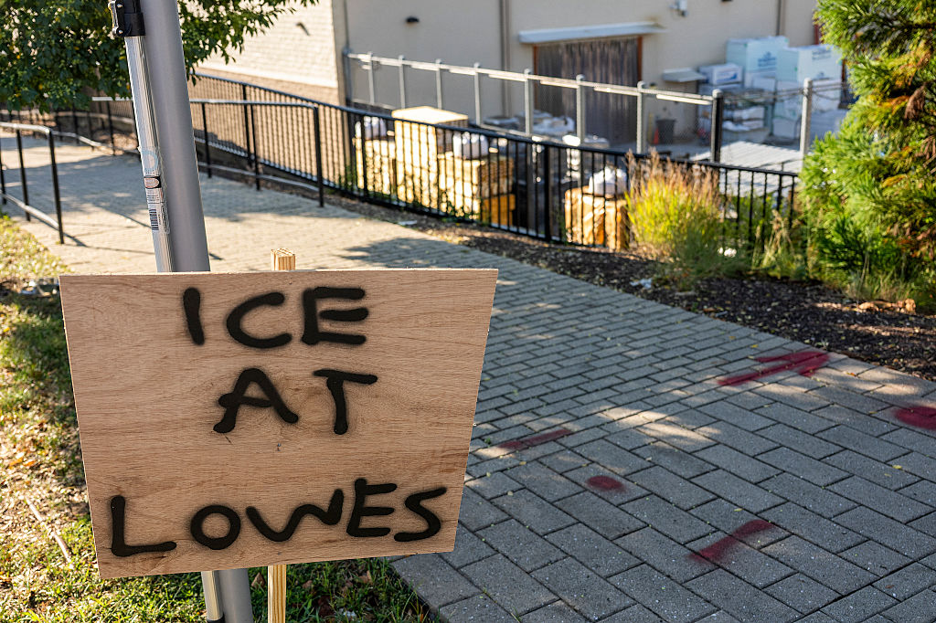 Latinos In DC Accuse ICE Of Racial Profiling In Lawsuit