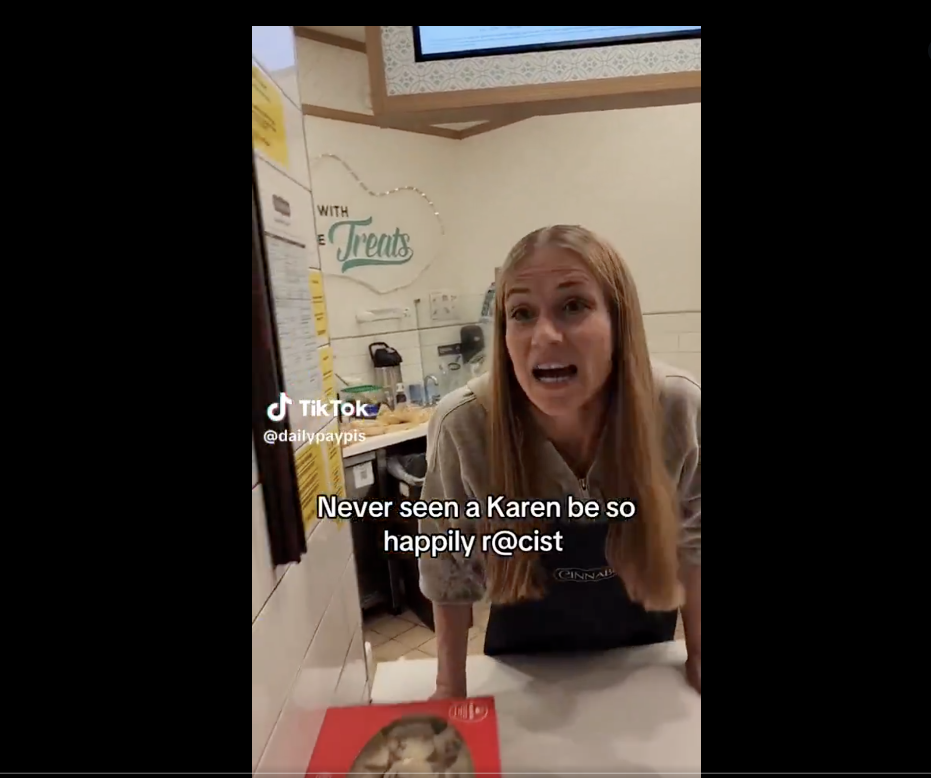 Racist Cinnabon Worker Fired Raises 100k On Givesendgo